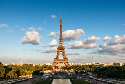 Siete fallos de guion de Emily en París – culturizando.com | Alimenta ...